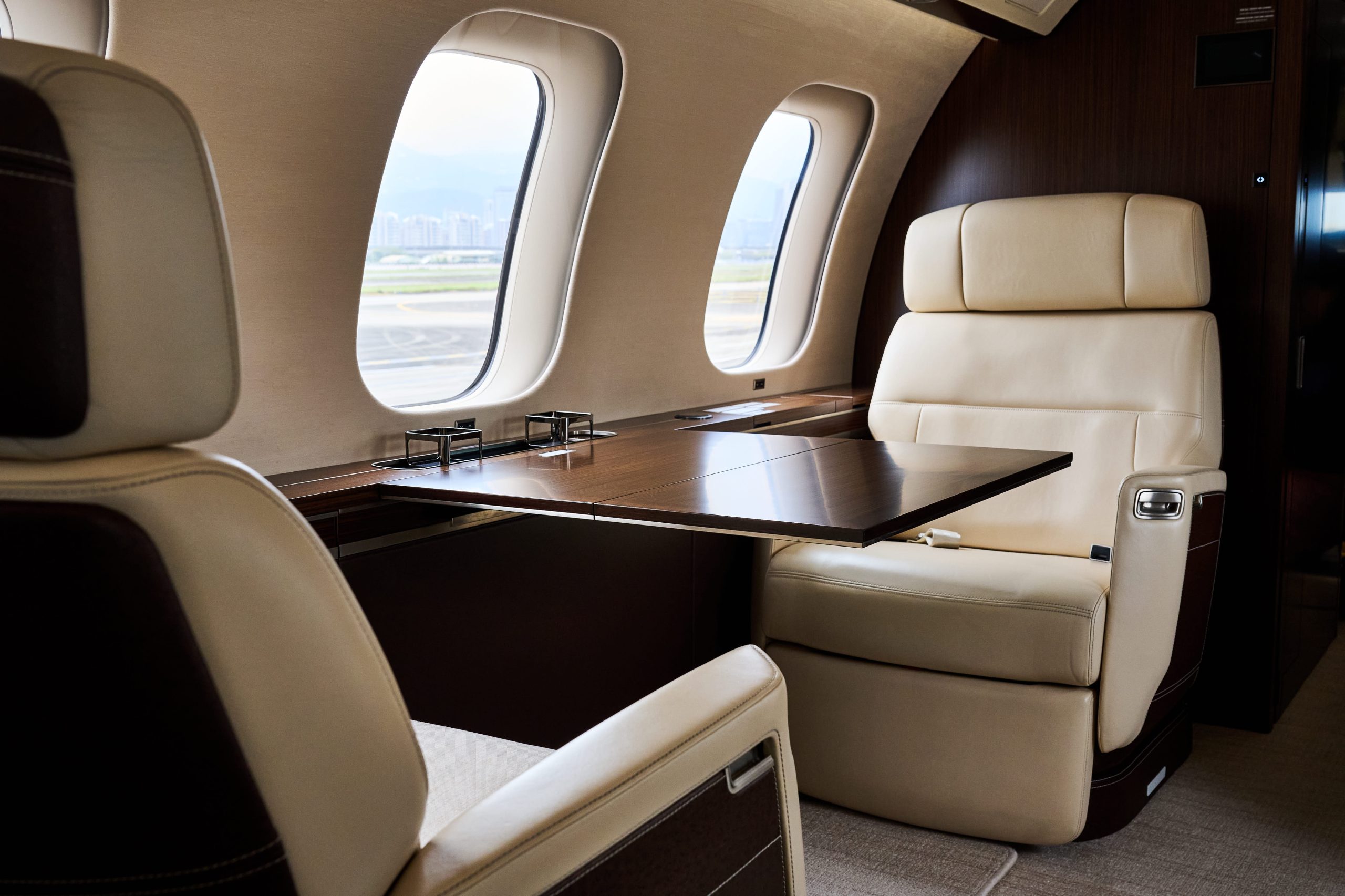 Standard vs. Luxury Private Jets | Dallas Jet International