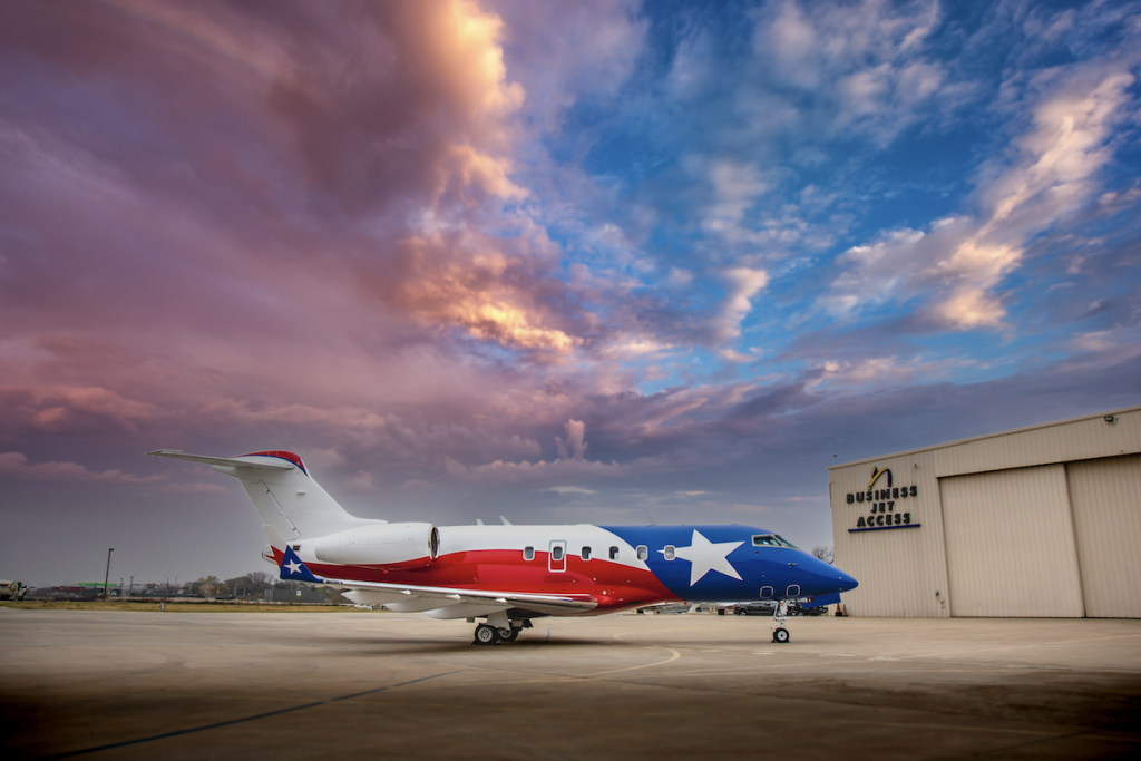 2008 Bombardier Challenger 300 | Dallas Jet International
